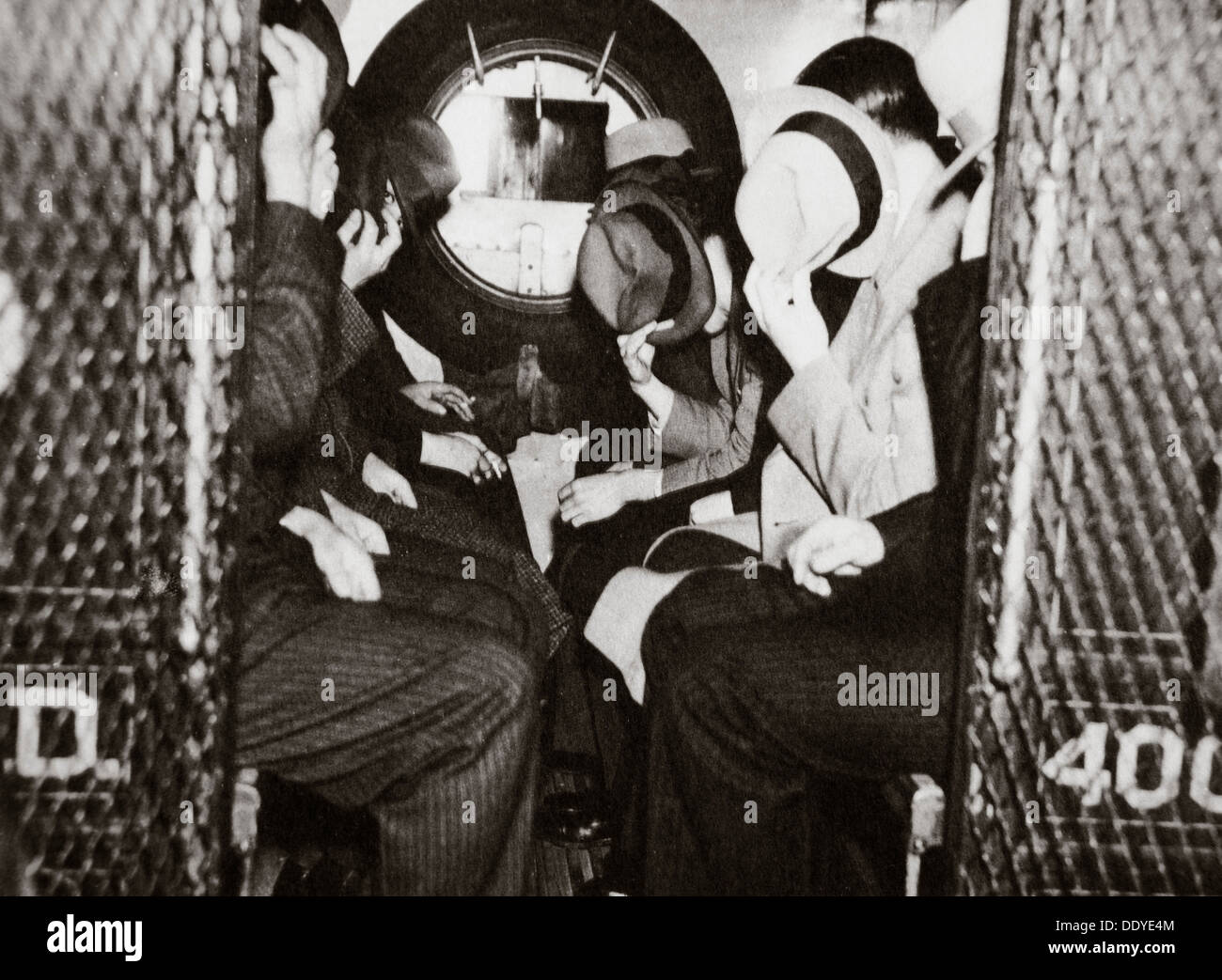 Gangsters 1930's Banque de photographies et d’images à haute résolution - Alamy