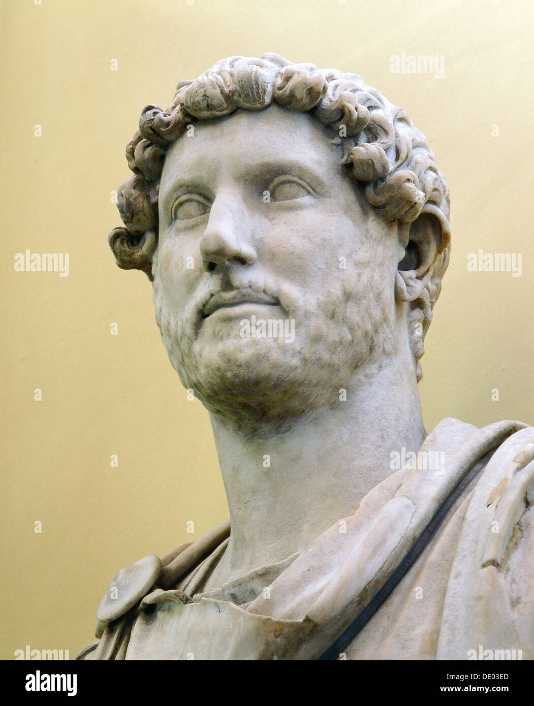 Hadrian roman emperor head Banque de photographies et d’images à haute ...