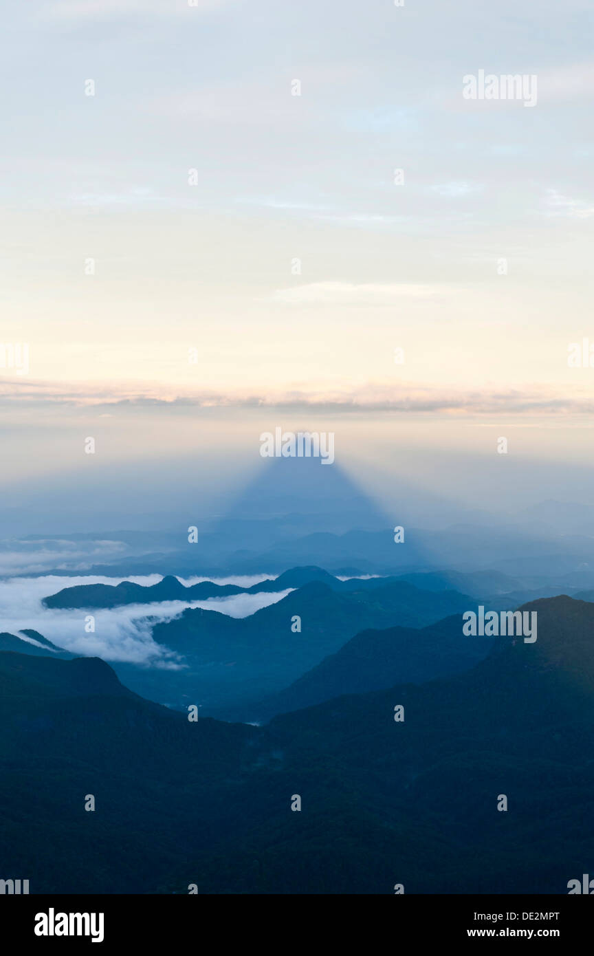Triangle in the temple Banque de photographies et d’images à haute ...