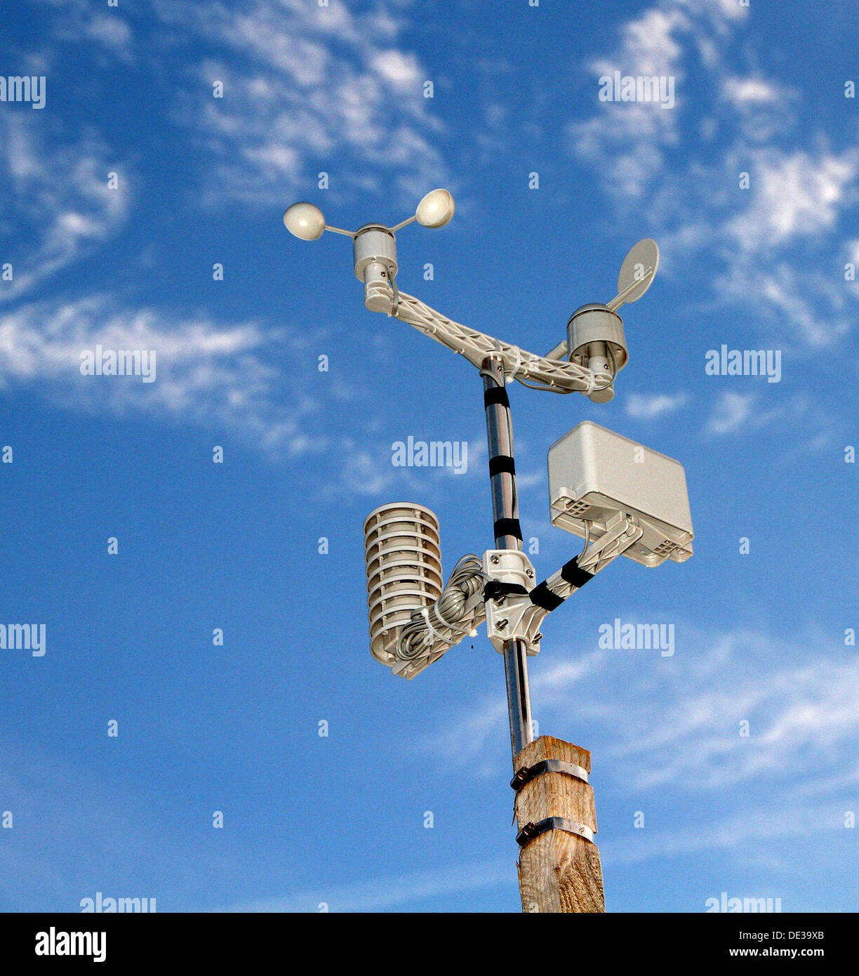 Roadside weather station Banque de photographies et d’images à haute ...