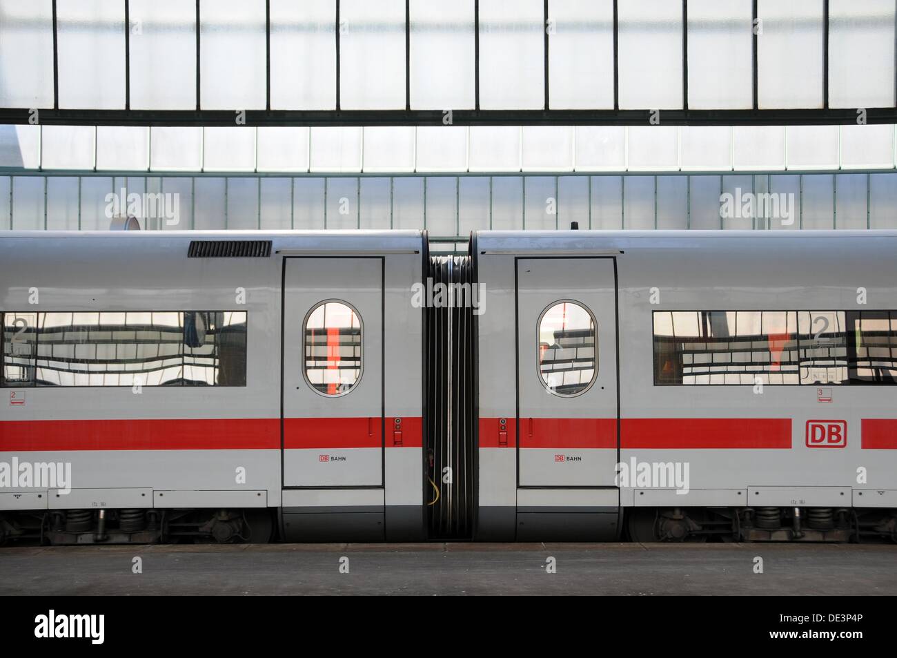 Ice compartment Banque de photographies et d’images à haute résolution - Alamy