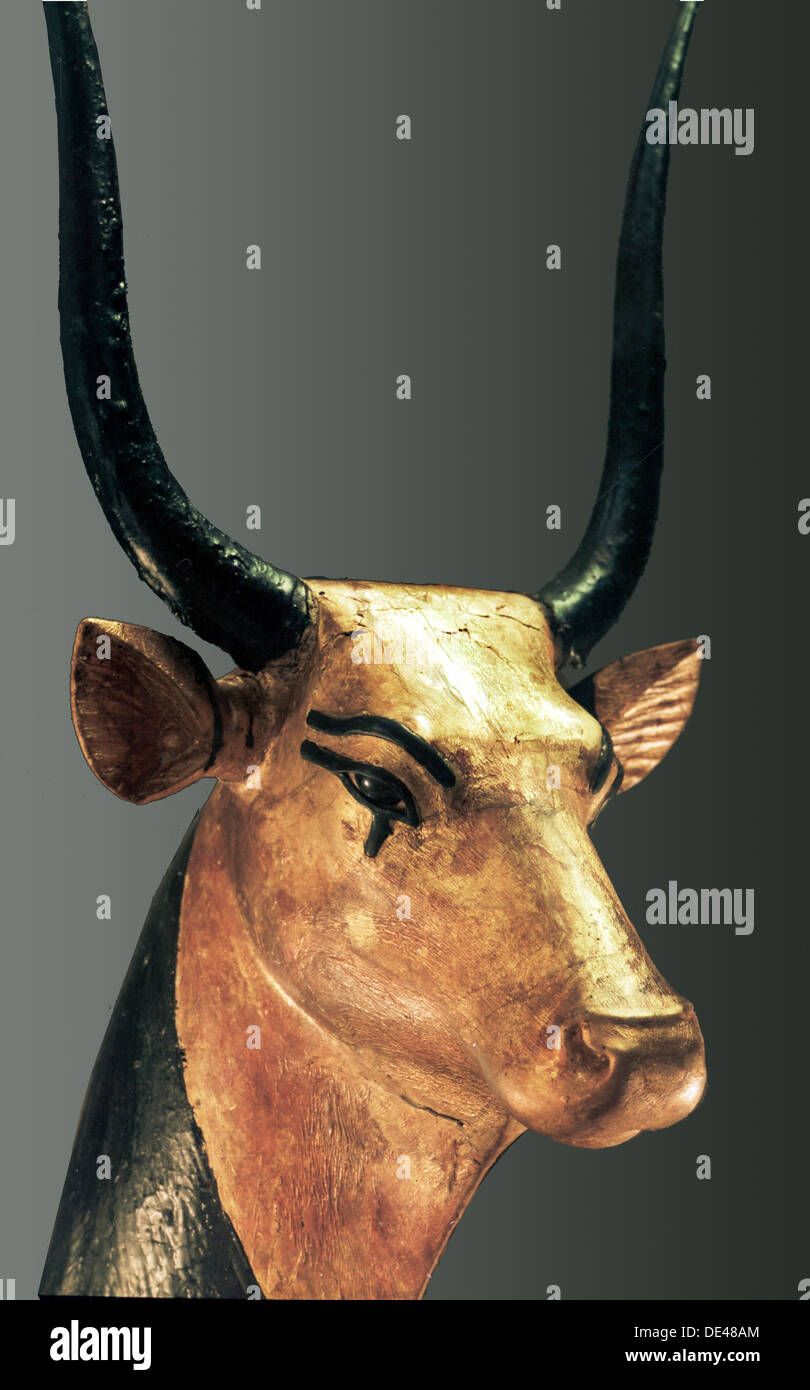 Cow Goddess Hathor Photos & Cow Goddess Hathor Images - Alamy