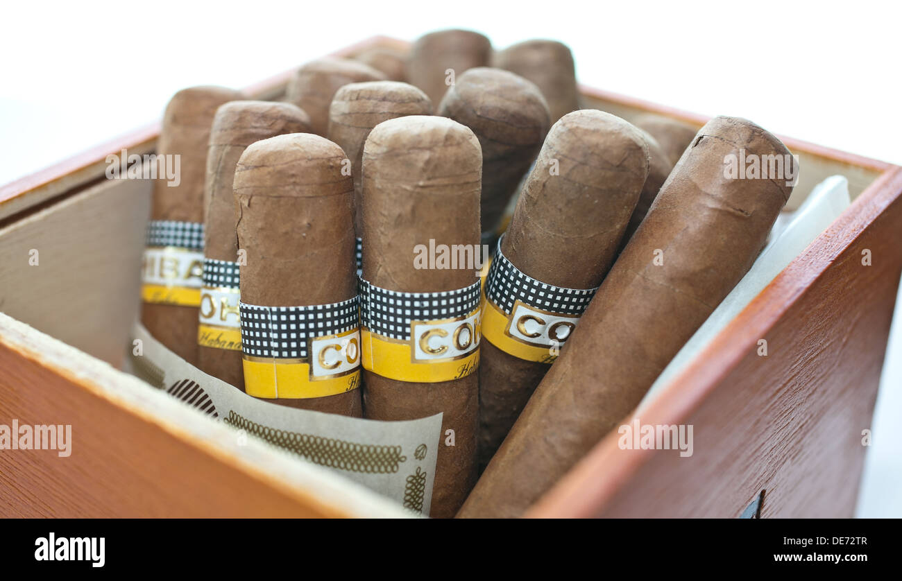 Cohiba cigars Banque de photographies et d’images à haute résolution ...