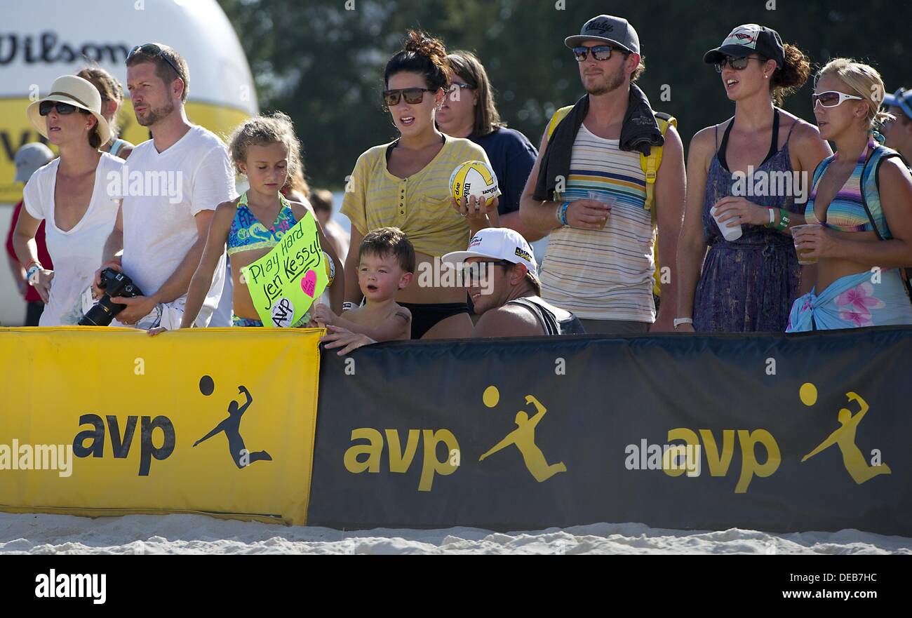 Jennifer kessy partenaire Banque de photographies et d’images à haute ...