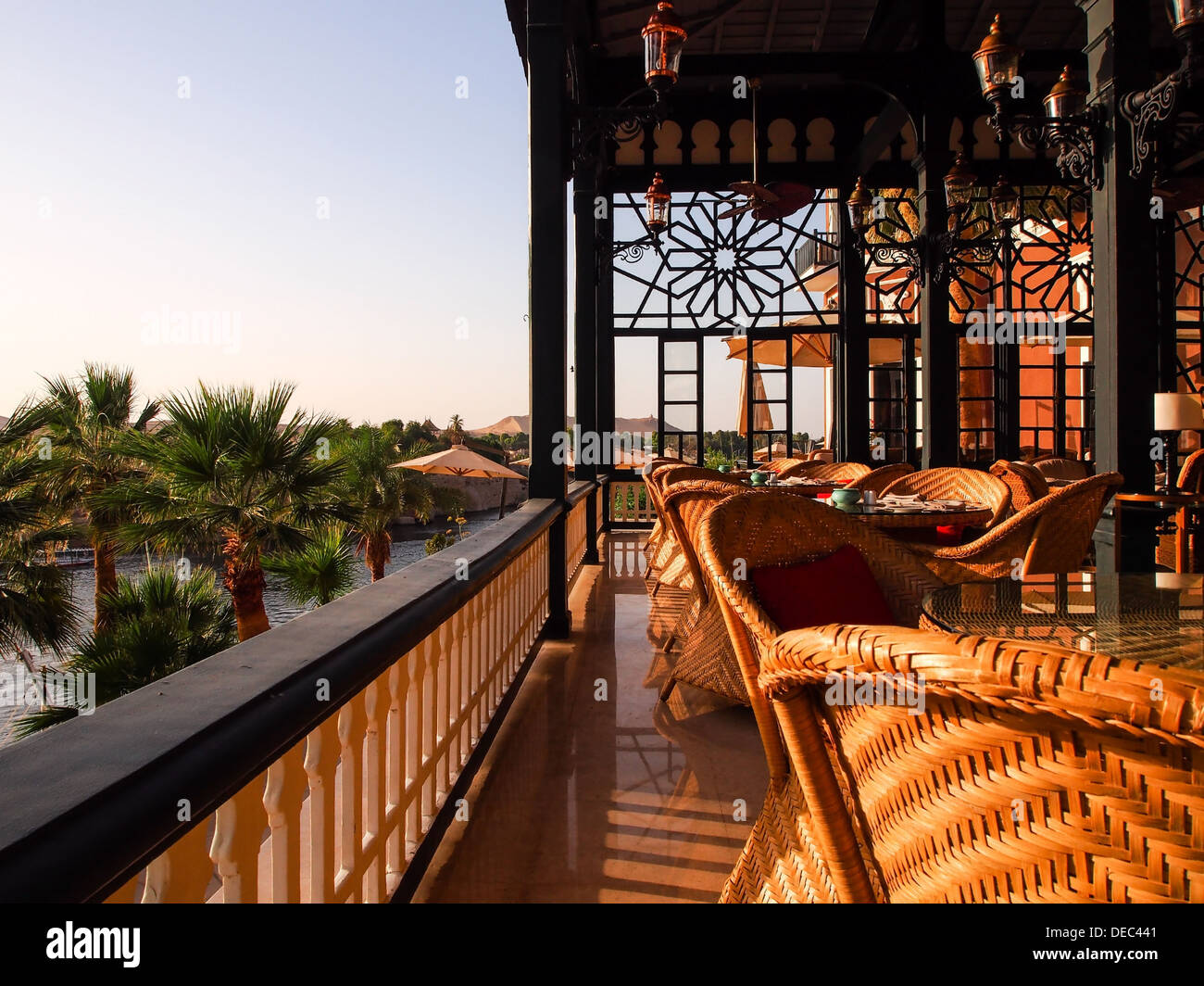 The old cataract hotel Banque de photographies et d’images à haute ...