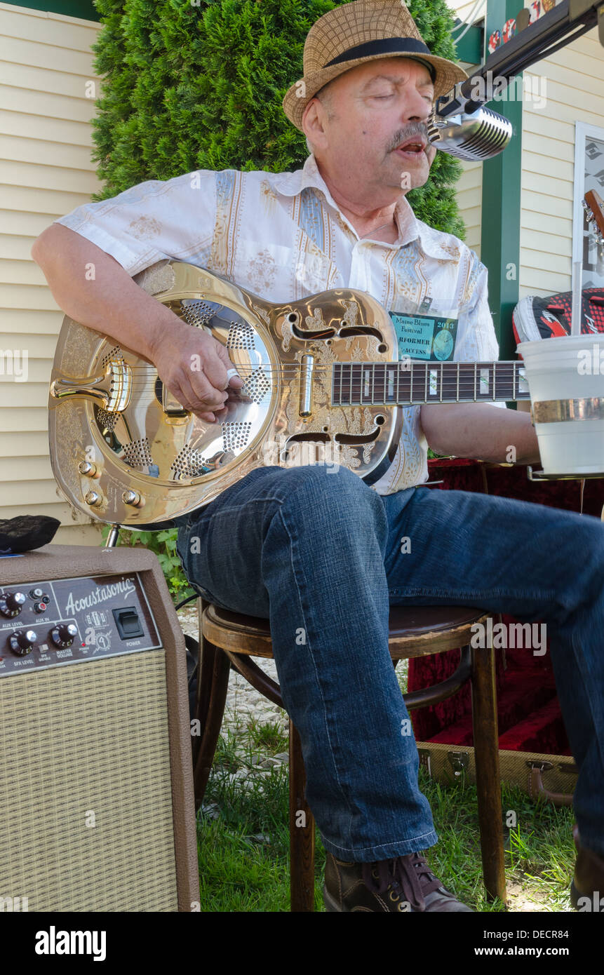 Le chanteur et la chanson Banque de photographies et d’images à haute ...