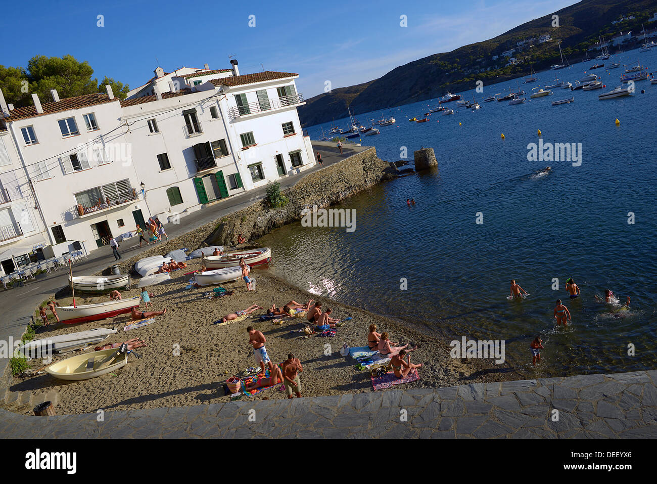 Cadaques beach Banque de photographies et d’images à haute résolution ...