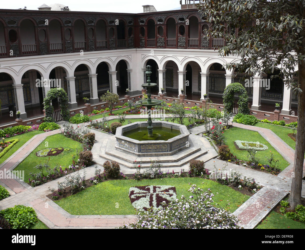 convento-de-santo-domingo-lima-peru-banque-de-photographies-et-d-images
