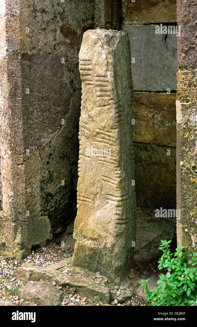 Script ogham Banque de photographies et d’images à haute résolution - Alamy