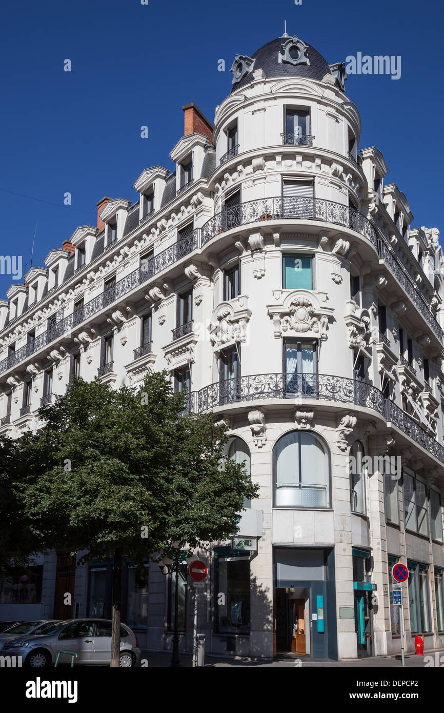 Lyon building france Banque de photographies et d’images à haute ...