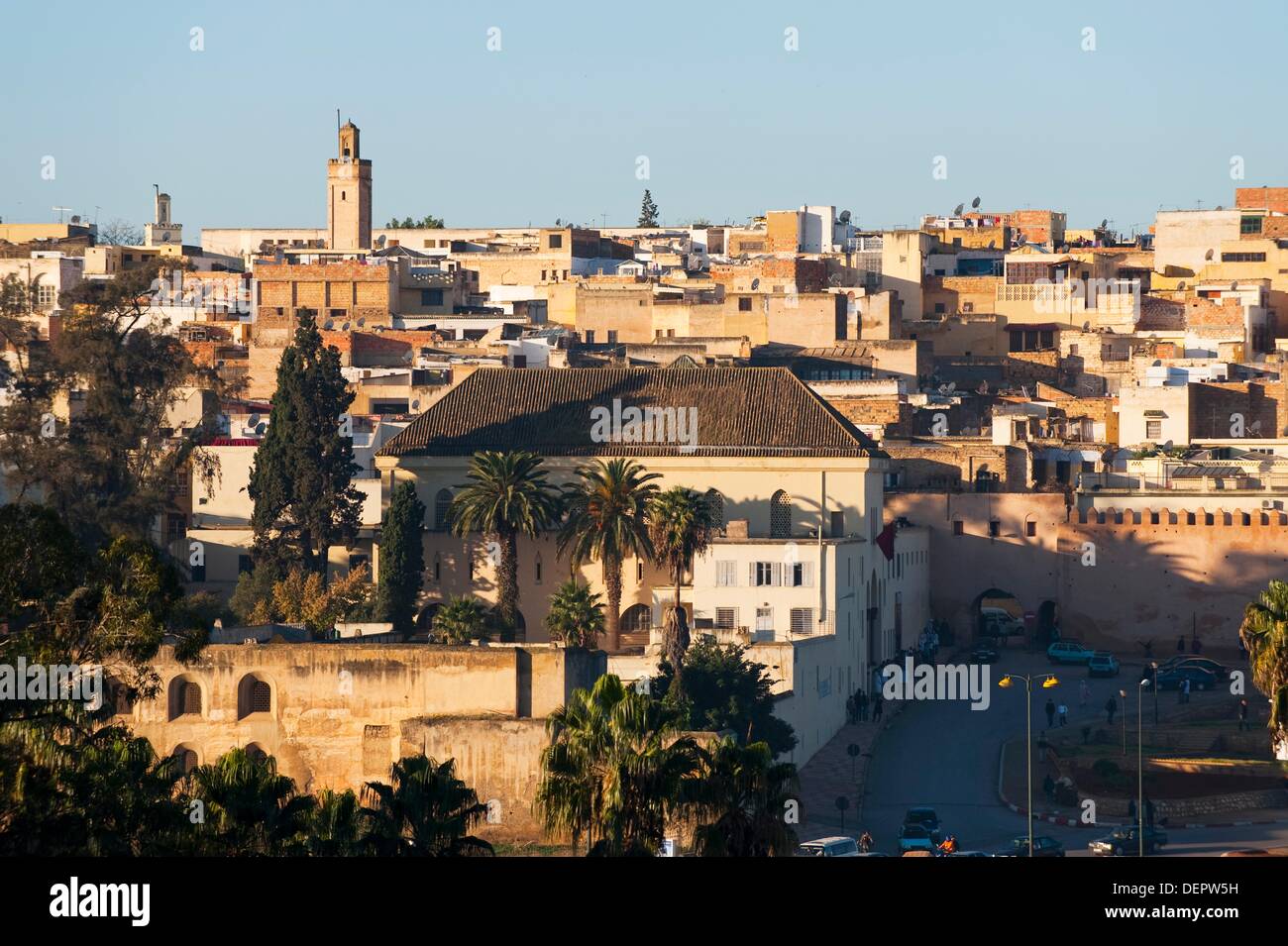 Meknes skyline Banque de photographies et d’images à haute résolution ...