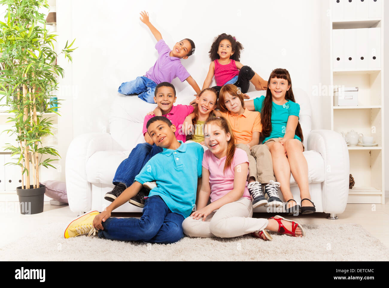 Enfants noir heureux Banque de photographies et d’images à haute ...