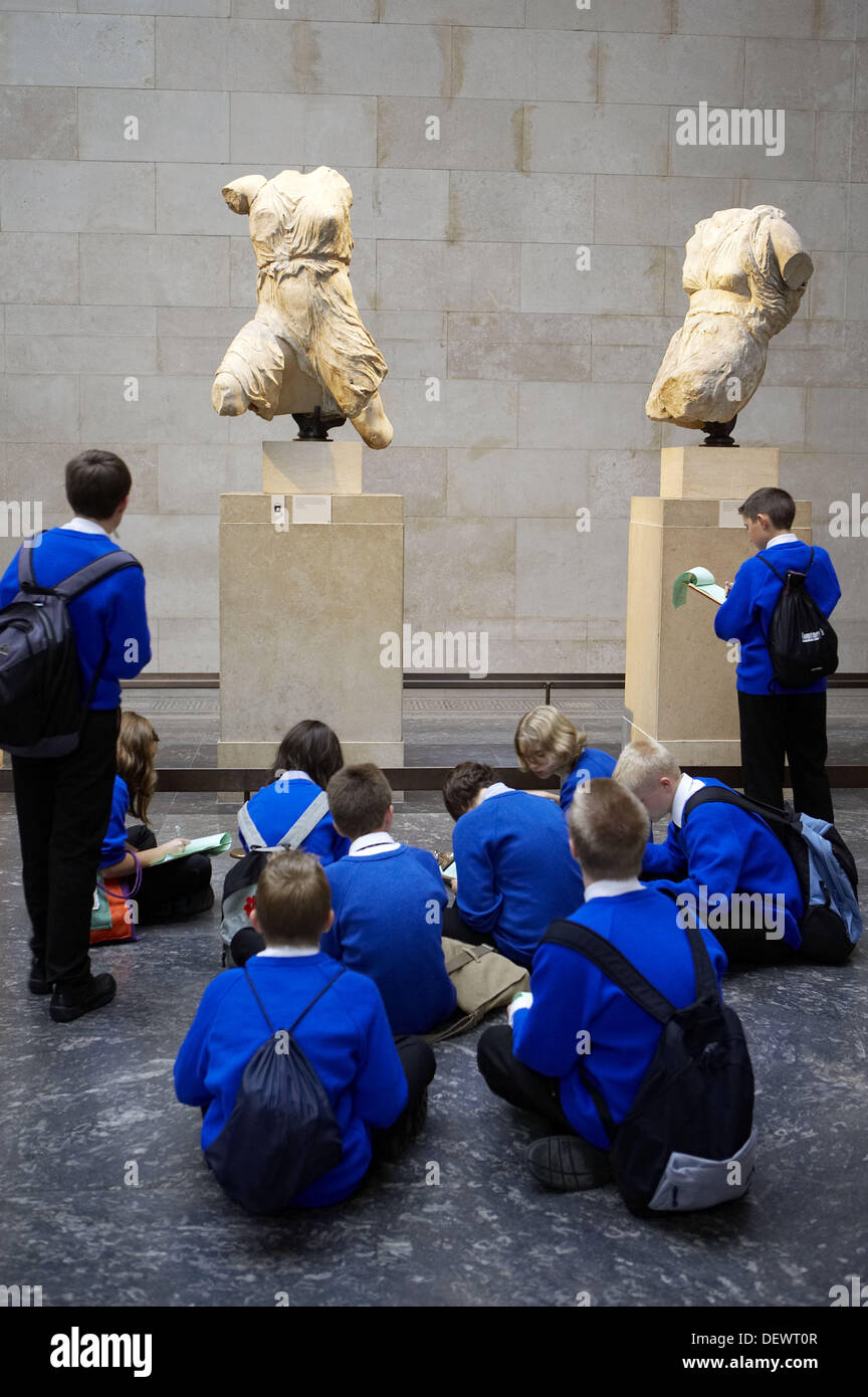 West Pediment Of The Parthenon Banque d'image et photos - Alamy