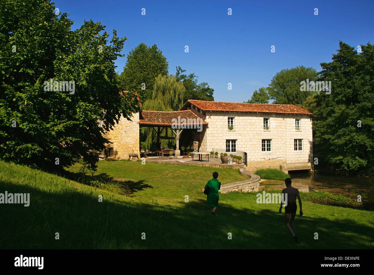 Chalais charente Banque de photographies et d’images à haute résolution ...