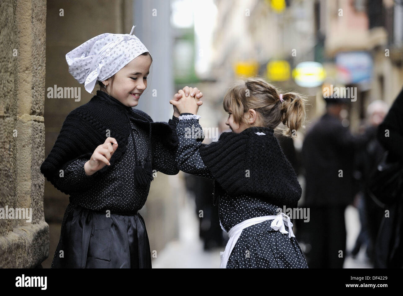 Child traditional basque dress Banque de photographies et d’images à ...
