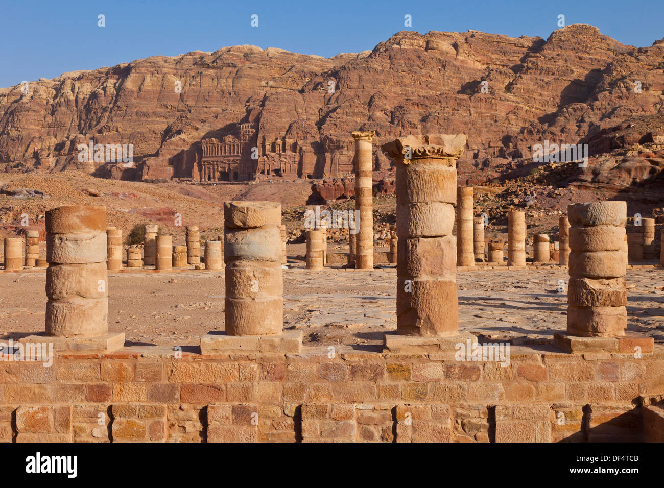 Temple petra Banque de photographies et d’images à haute résolution - Alamy