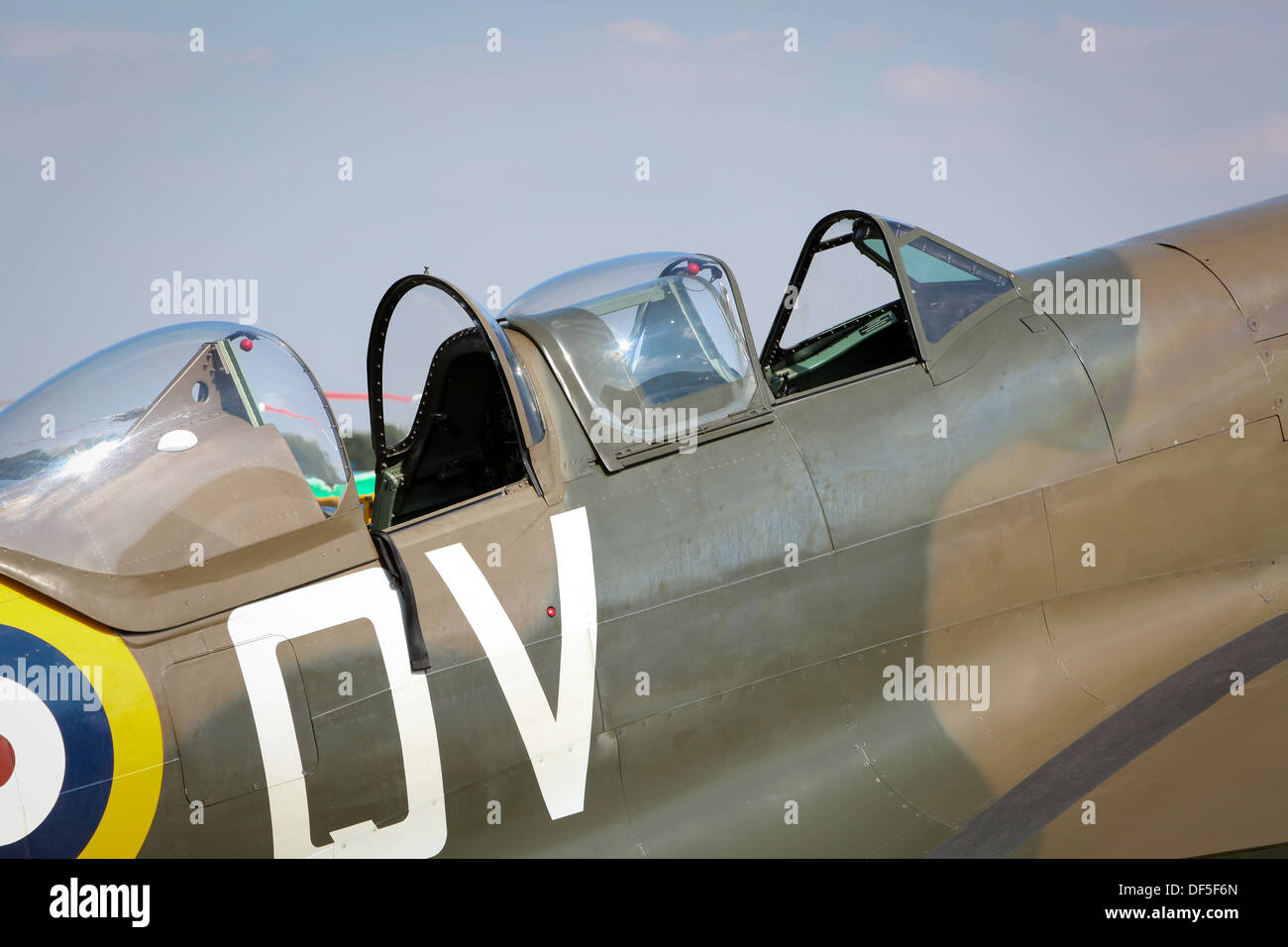 Une navigabilité restauré Spitfire Mark 1X, converti en un siège double ...