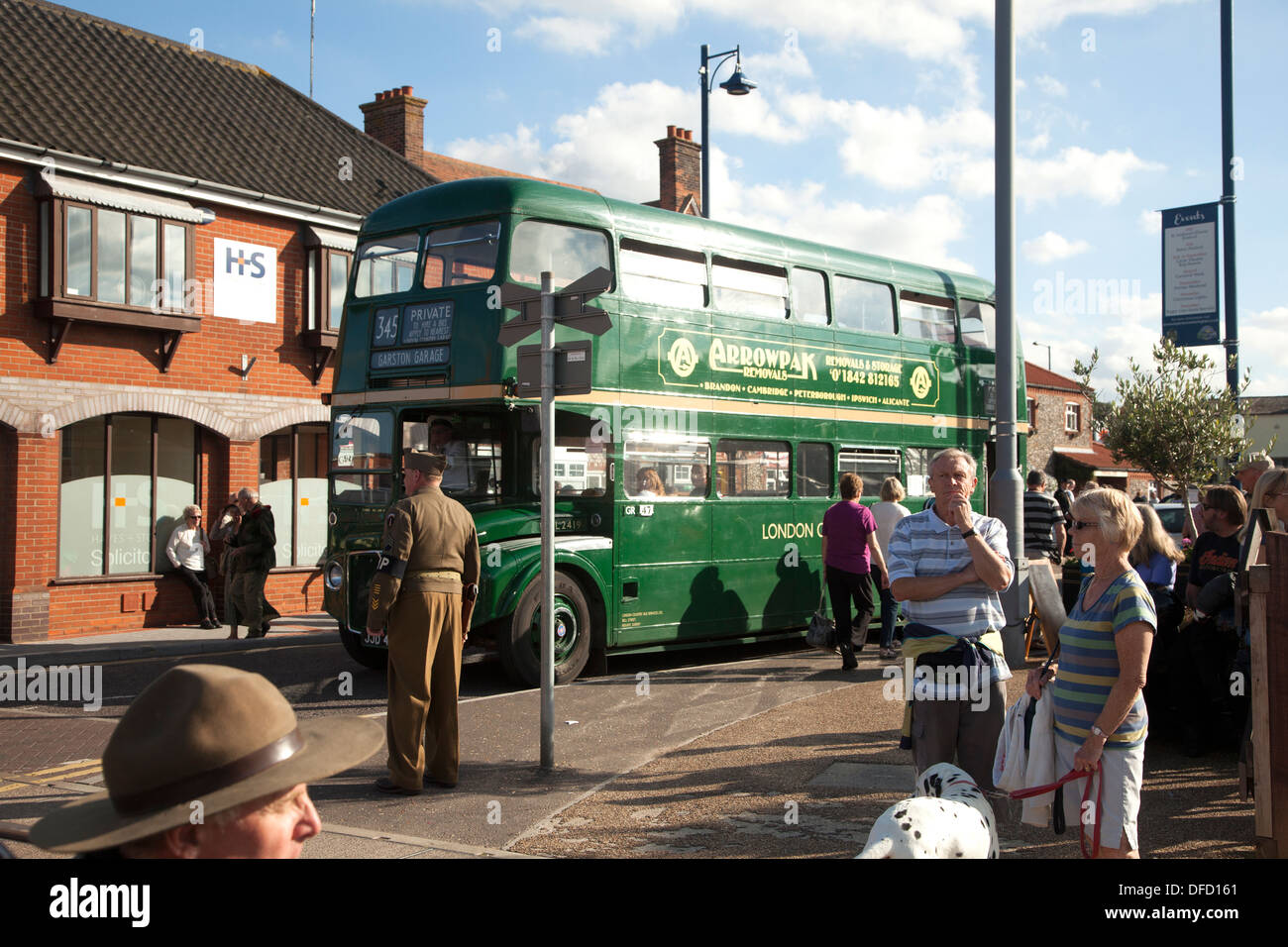 1940s vintage bus Banque de photographies et d’images à haute ...