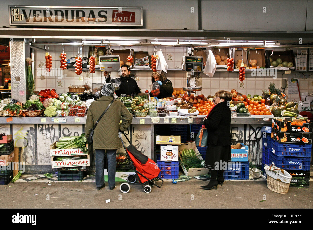 Magasins de fruits et légumes, le marché de la boqueria, Barcelone ...