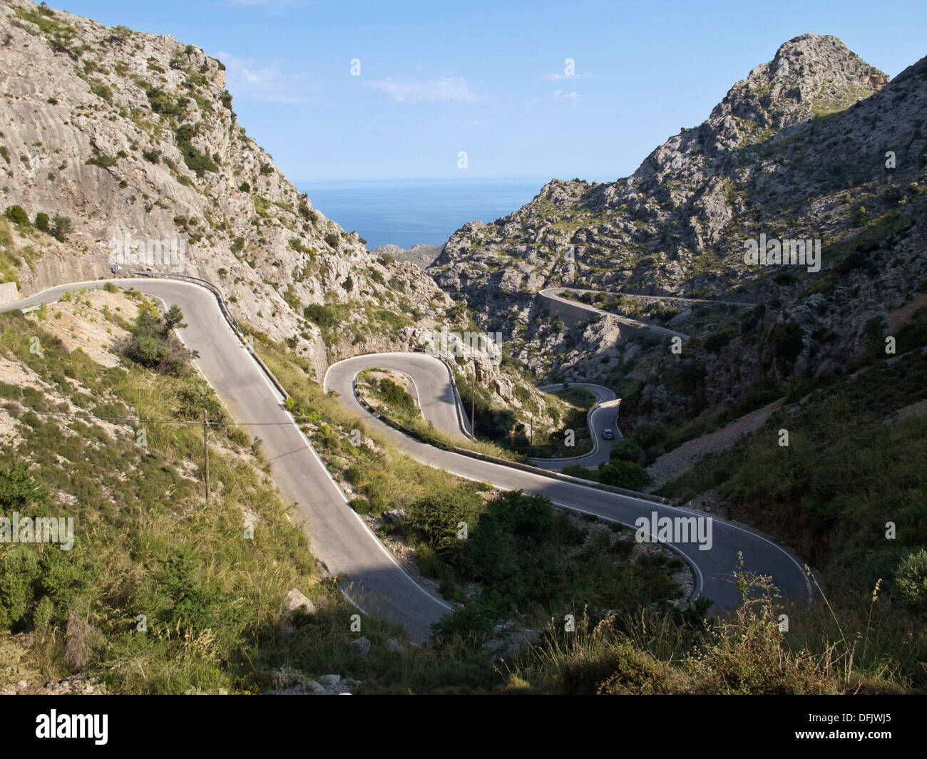 La route tortueuse Banque de photographies et d’images à haute ...