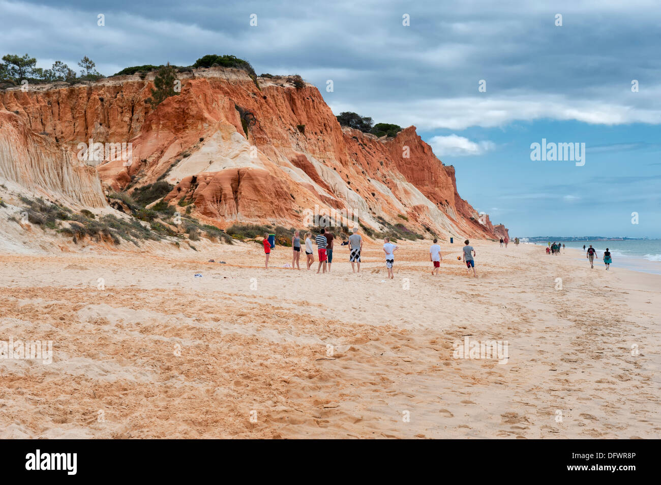 Praia da falesia Banque de photographies et d’images à haute résolution ...