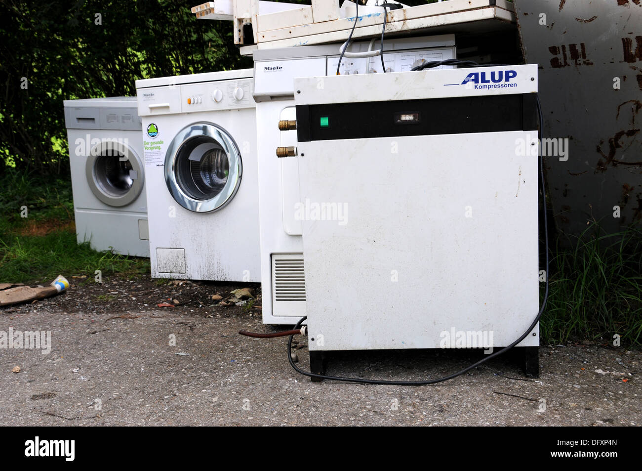 Washing machine recycling Banque de photographies et d’images à haute ...