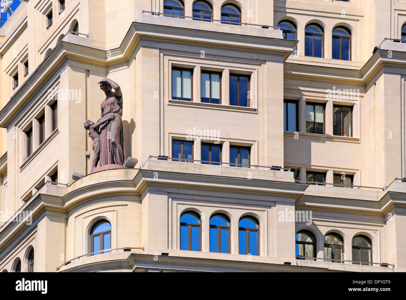 Edificio vitalicio Banque de photographies et d’images à haute résolution - Alamy