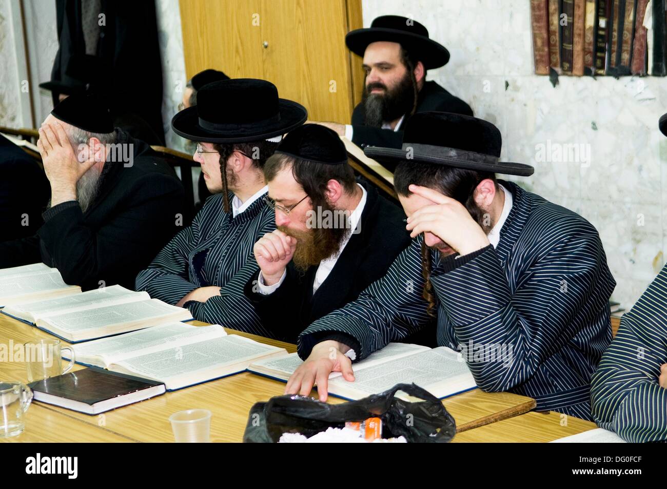 Mea Shearim Neighbourhood Banque d'image et photos - Alamy