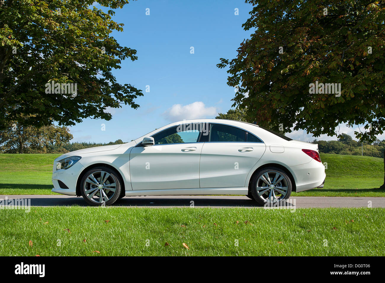Mercedes cla 180 Banque de photographies et d’images à haute résolution ...