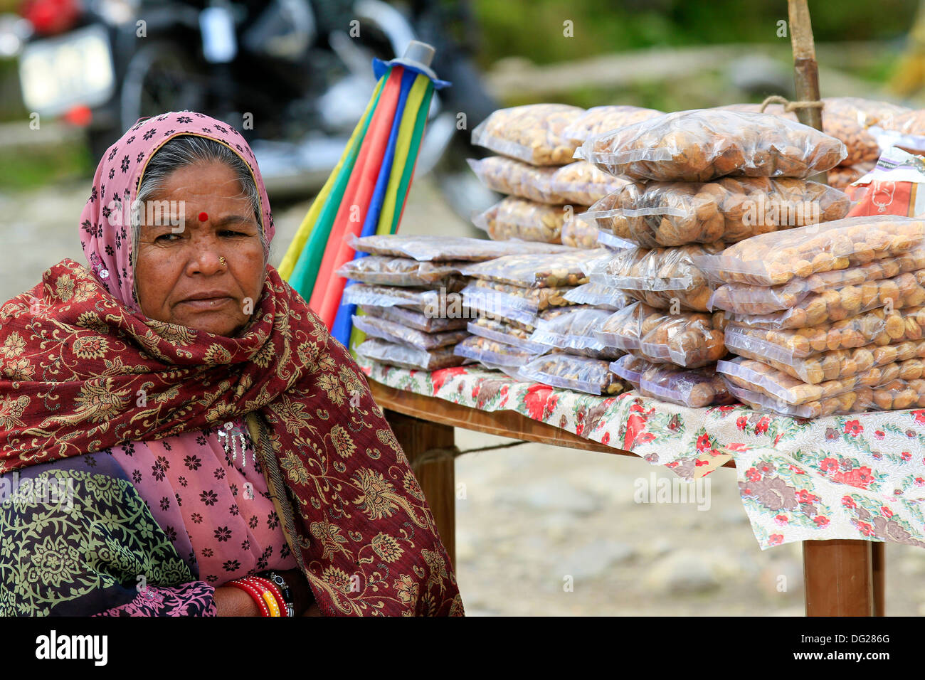 Femmes indiennes vendant des fruits Banque de photographies et d’images ...