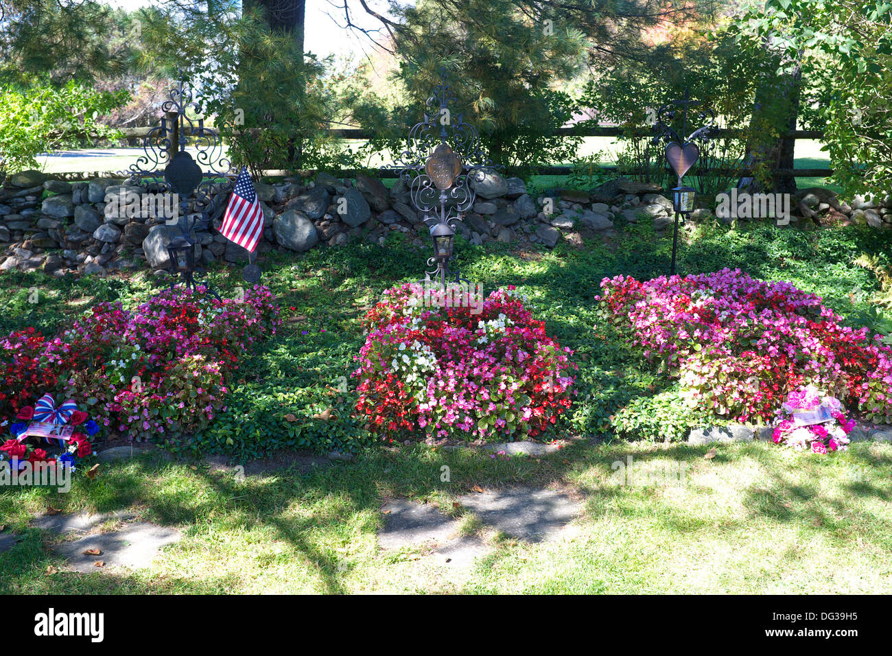 La famille Von Trapp, Rupert Graves - Janice et Agathe Von Trapp près ...