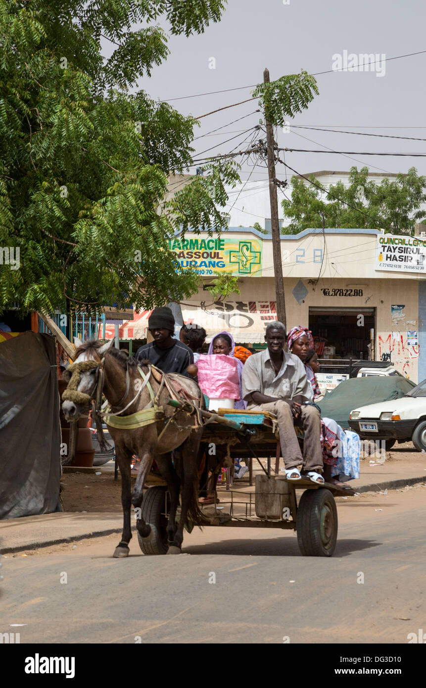 Touba transport Banque de photographies et d’images à haute résolution ...