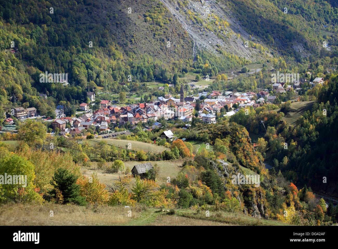 Saint etienne de tinee Banque de photographies et d’images à haute ...