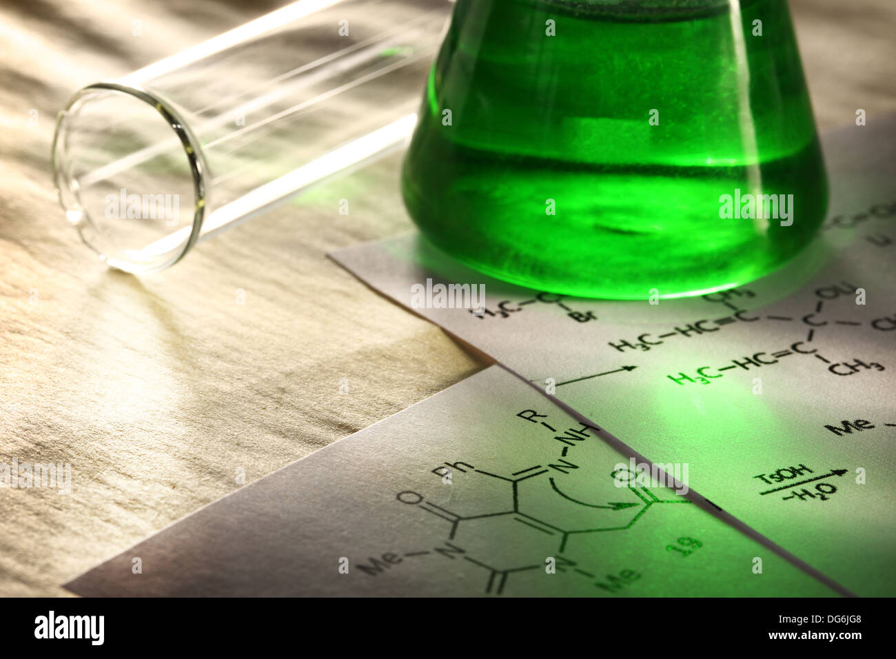 La chimie verte avec la formule de réaction Photo Stock - Alamy