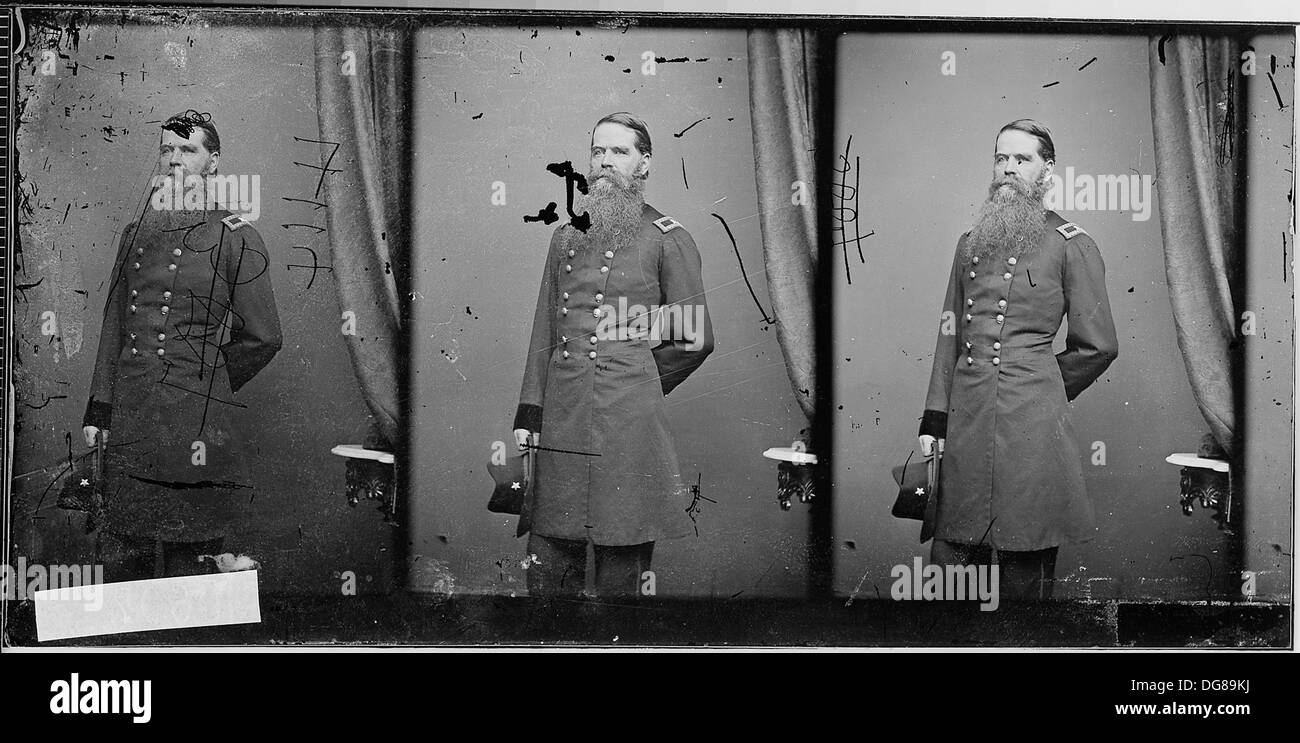 Le colonel Nathaniel C. McLean, éminente figure militaire américaine, a ...