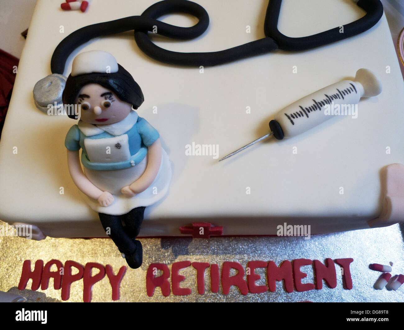Happy retirement cake Banque de photographies et d’images à haute ...