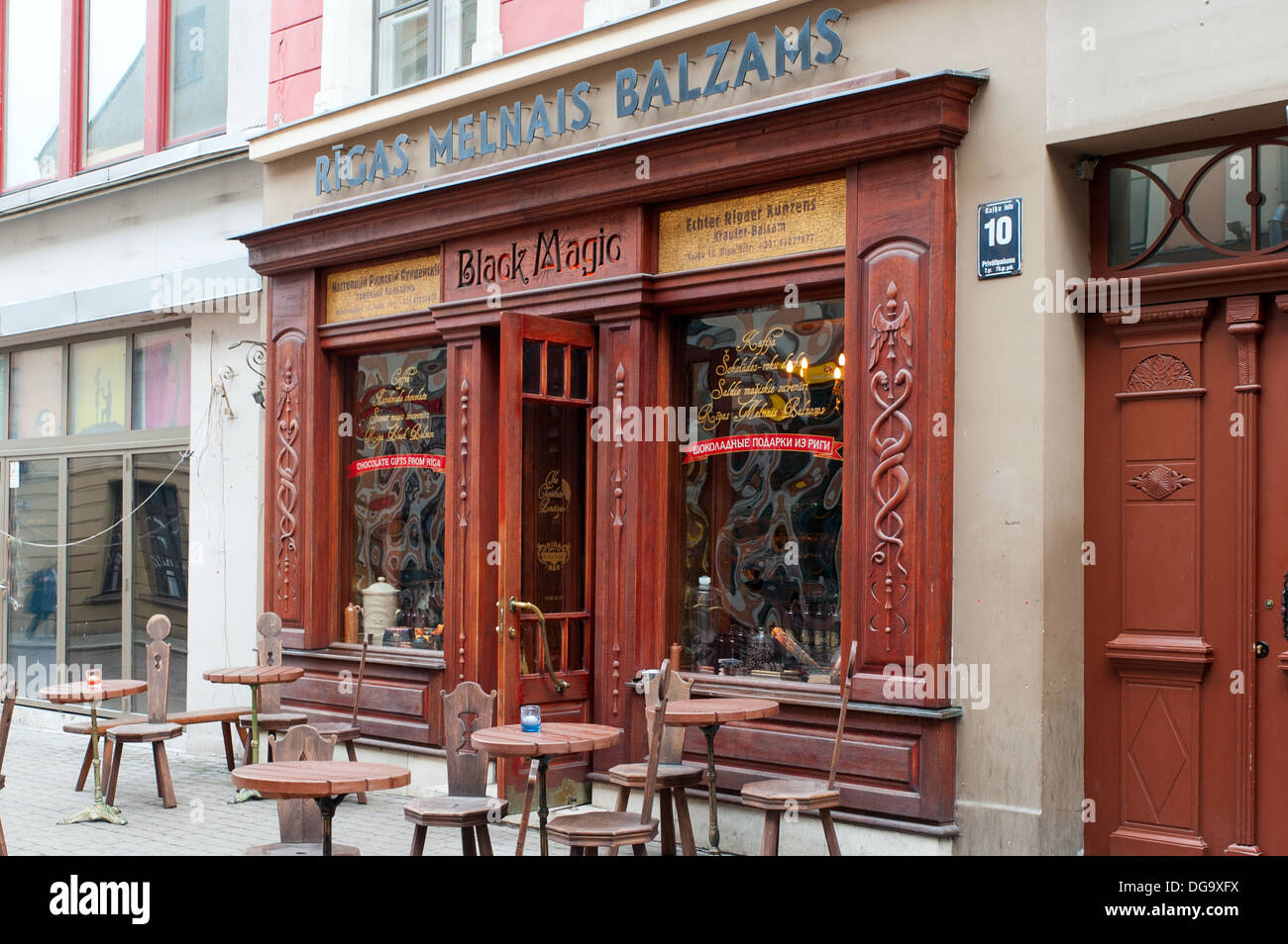 Black magic riga Banque de photographies et d’images à haute résolution ...