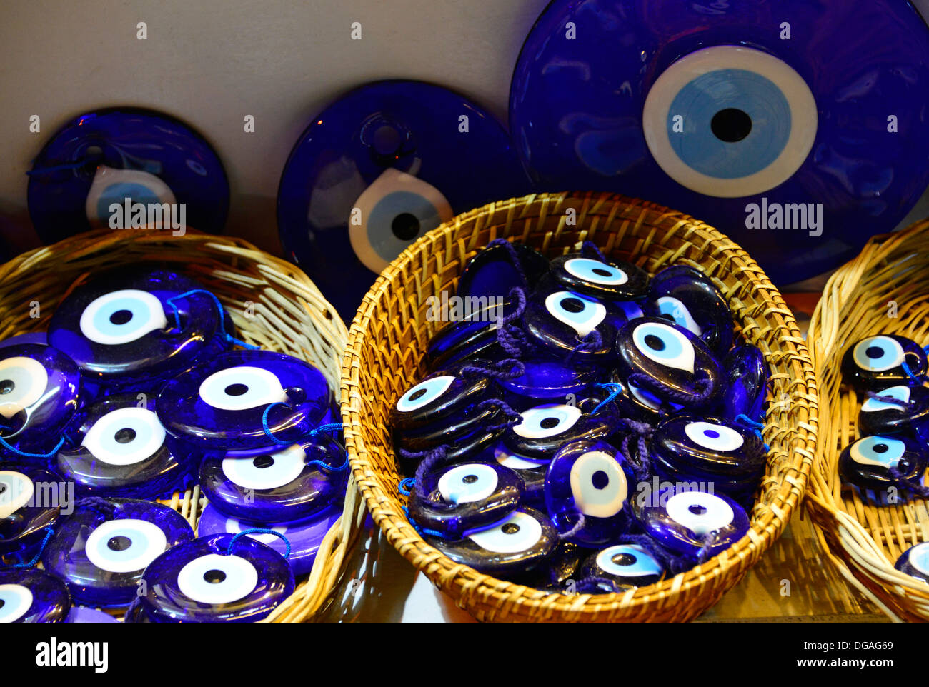 Mavi boncuk Banque de photographies et d’images à haute résolution - Alamy