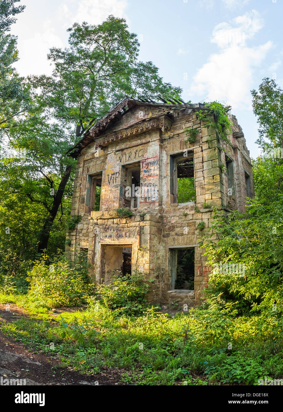 Paysages de tour en ruine Banque de photographies et d’images à haute ...