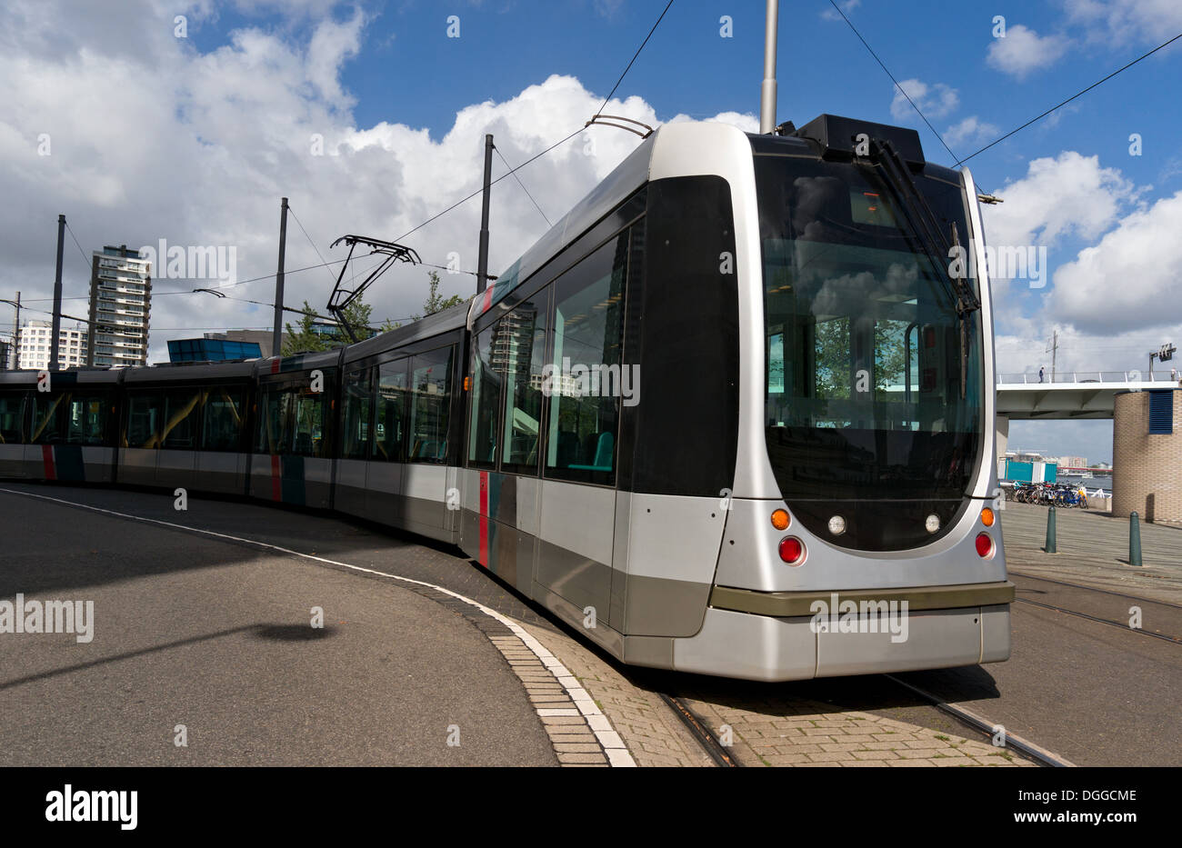 Transports en commun rotterdam Banque de photographies et d’images à ...