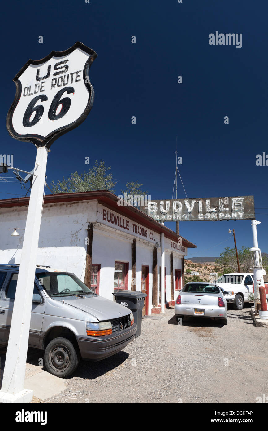Route 66 garage Banque de photographies et d’images à haute résolution ...