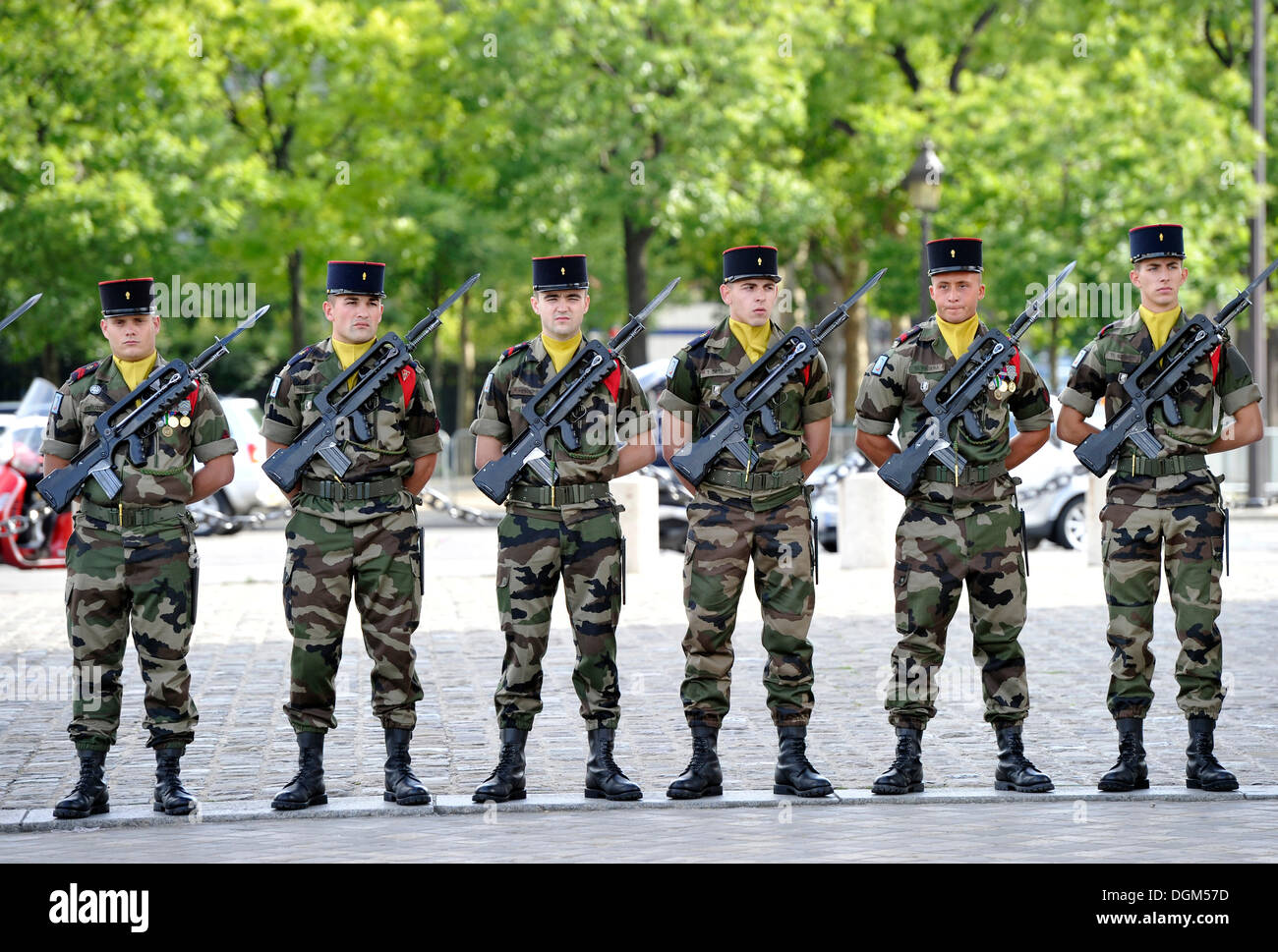 Uniforme de garde d'honneur Banque de photographies et d’images à haute ...