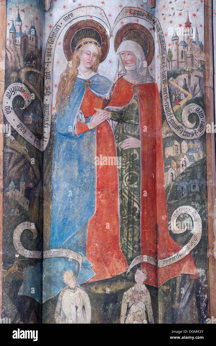 Fresque gothique de la Vierge Marie et un Saint, dans l'église romano ...