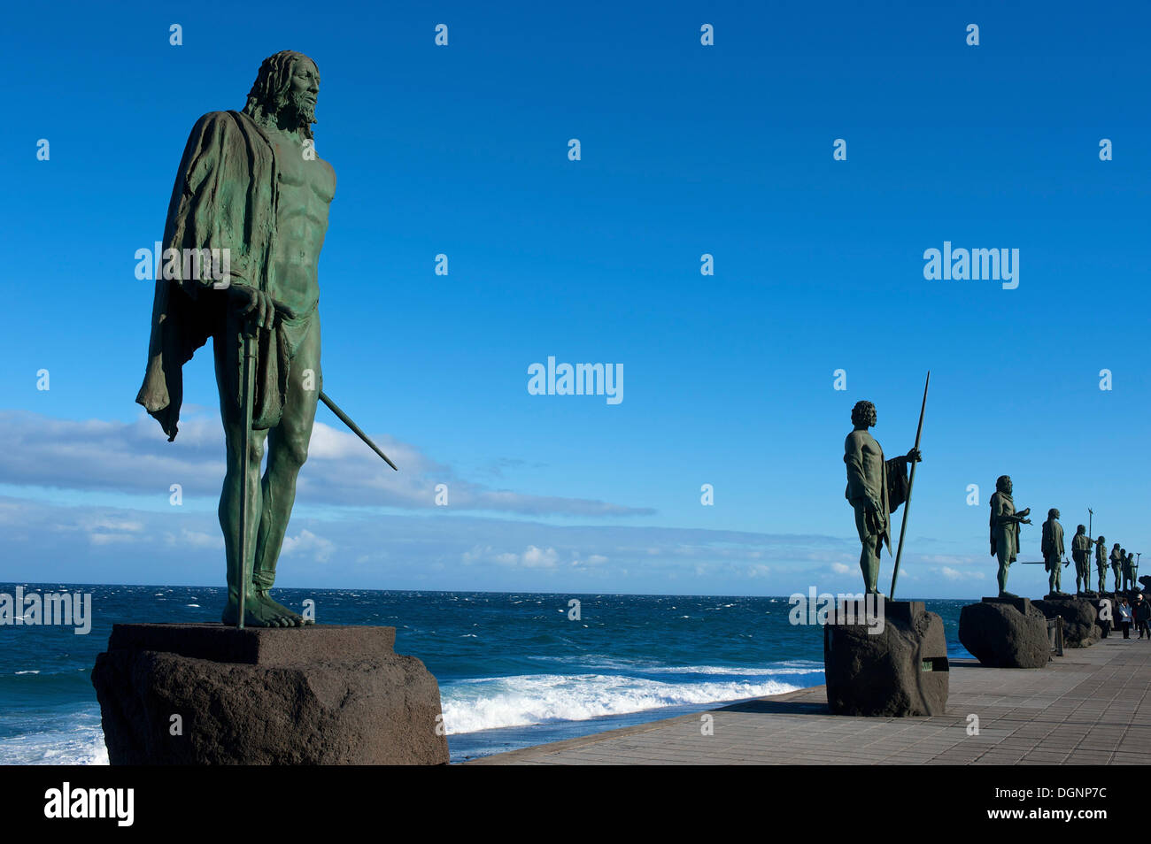 Statues des rois de l'Menceys Guanches ou le long de la promenade de ...
