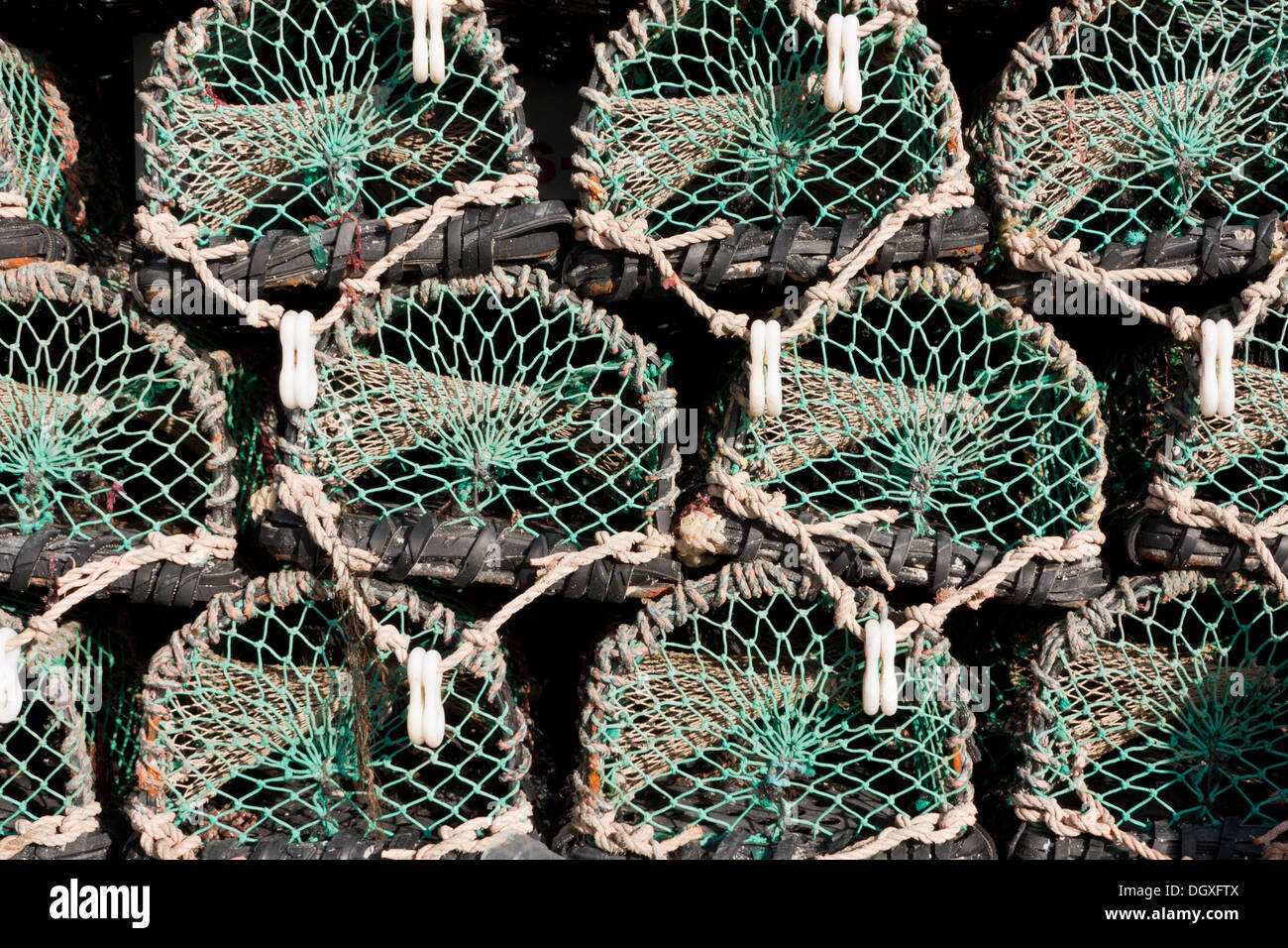 Pile de nasses de homard Banque de photographies et d’images à haute ...