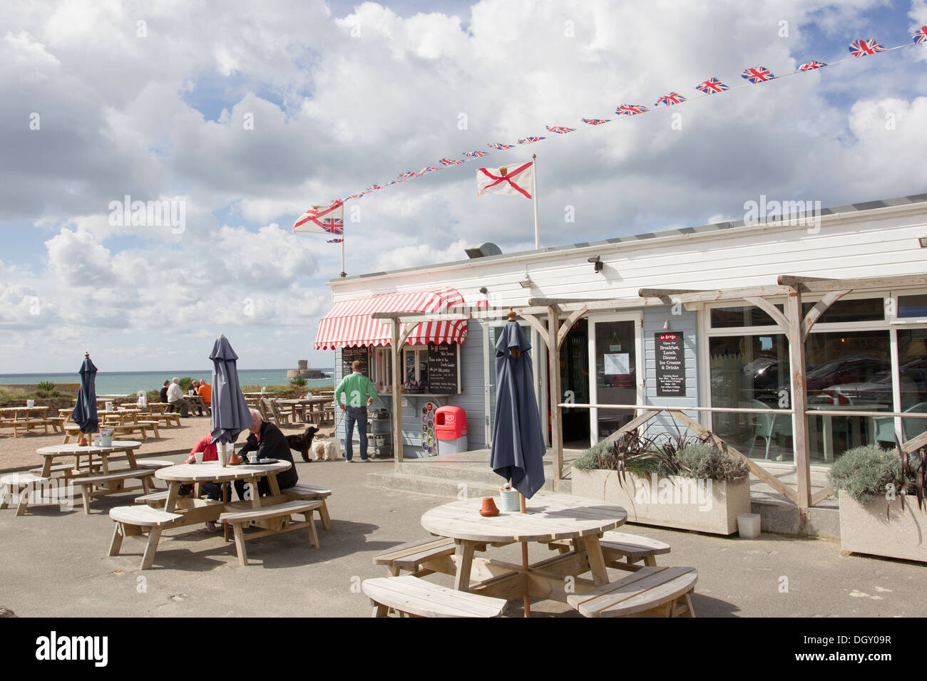 Braye beach Banque de photographies et d’images à haute résolution - Alamy