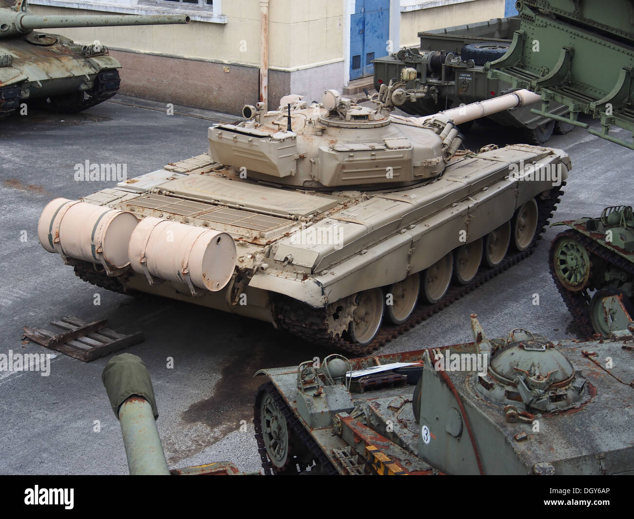 T72 tank Banque de photographies et d’images à haute résolution - Alamy