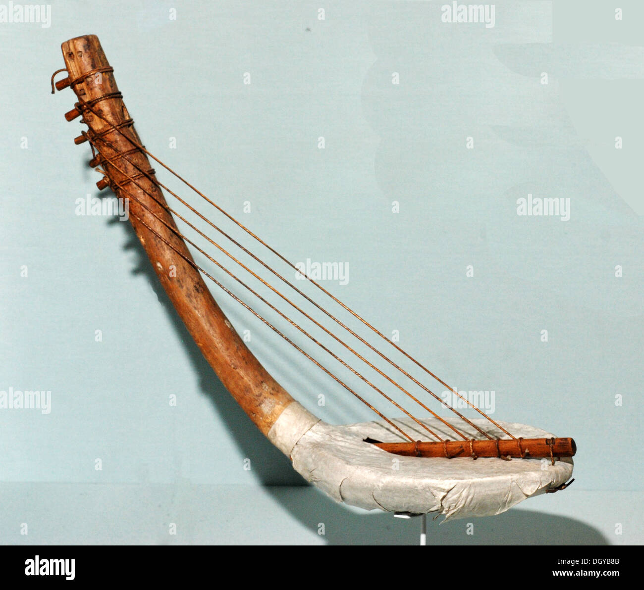 Une harpe Banque de photographies et d’images à haute résolution - Alamy