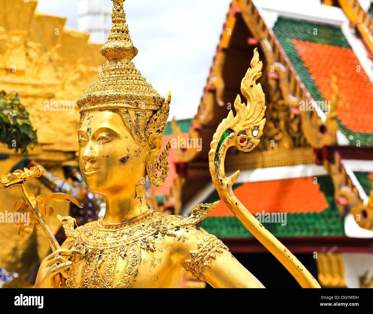 Kinnara figure Banque de photographies et d’images à haute résolution ...