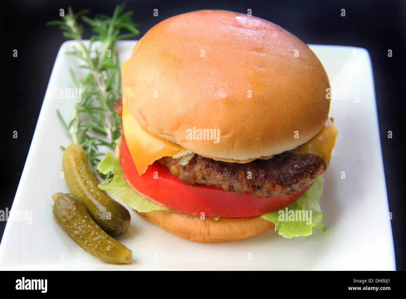 Hamburger au fromage Banque de photographies et d’images à haute ...